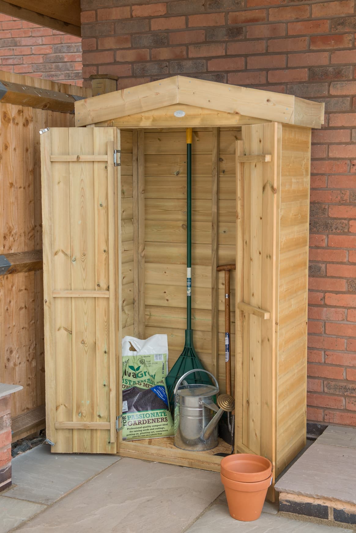 Small Garden Storage to Help You Tidy Up for Autumn | B&M Lifestyle