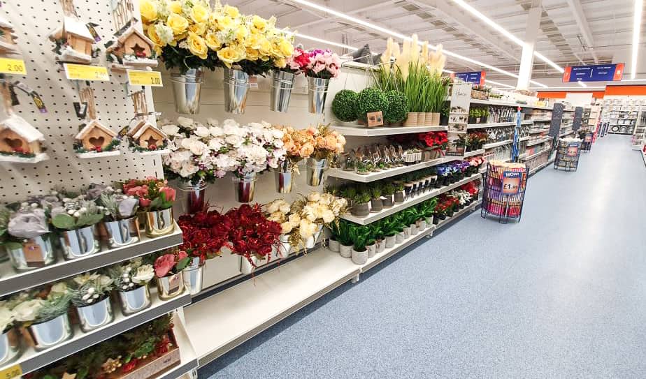 B&M Sets Up Shop at Waterfront Retail Park in Barry | B&M Stores