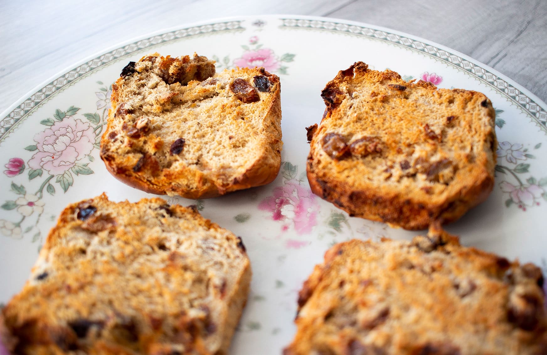 Guest Recipe: Hot Cross Breakfast Bun | Easter Breakfast Ideas | B&M