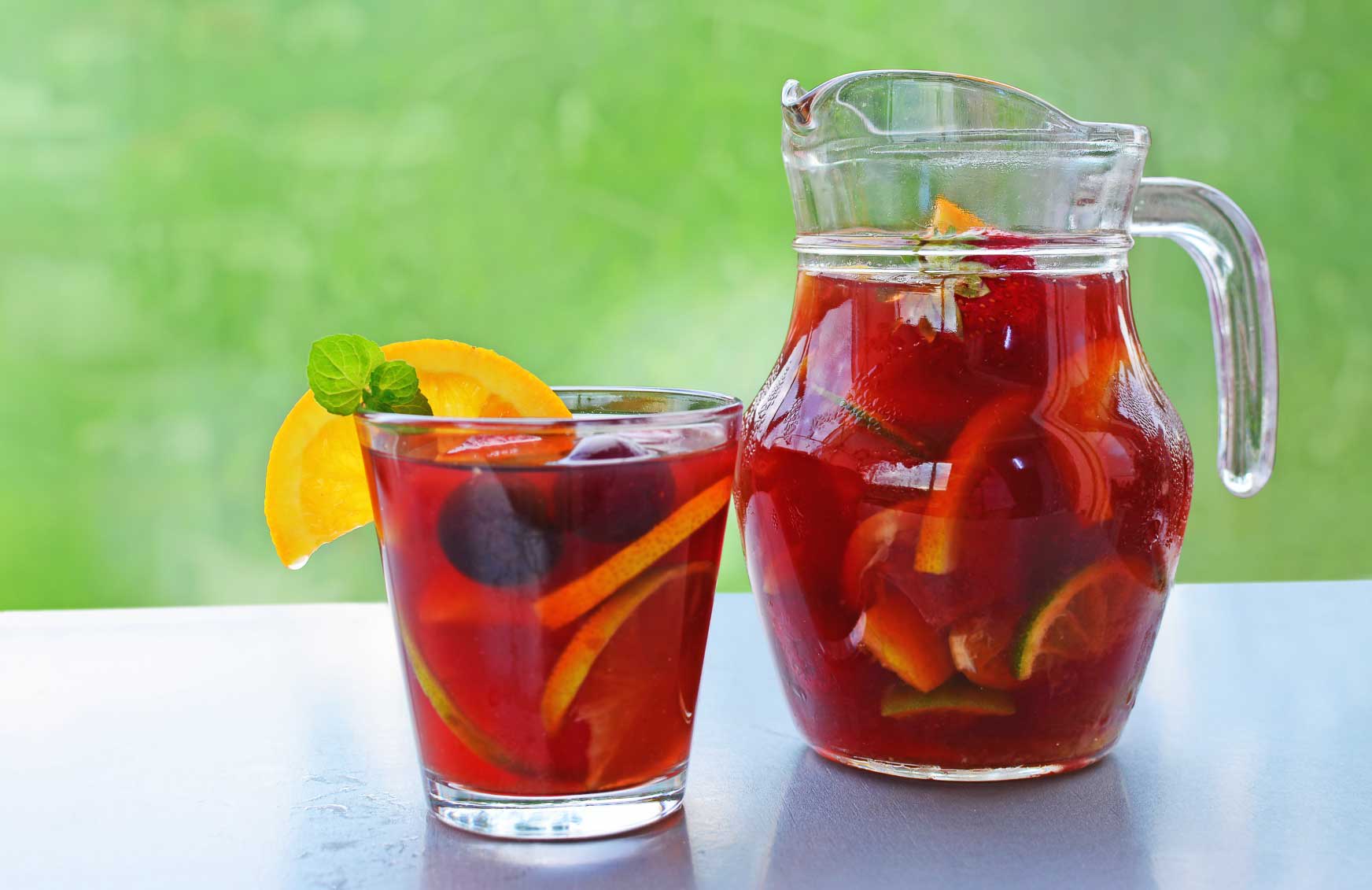 Make it Through Dry January With These Mocktails & Smoothies! | B&M