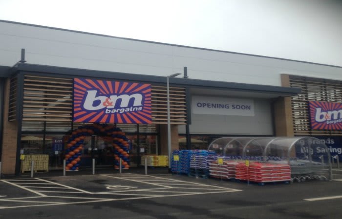B&M Lifestyle | St Neots Celebrates New B&M Home Store