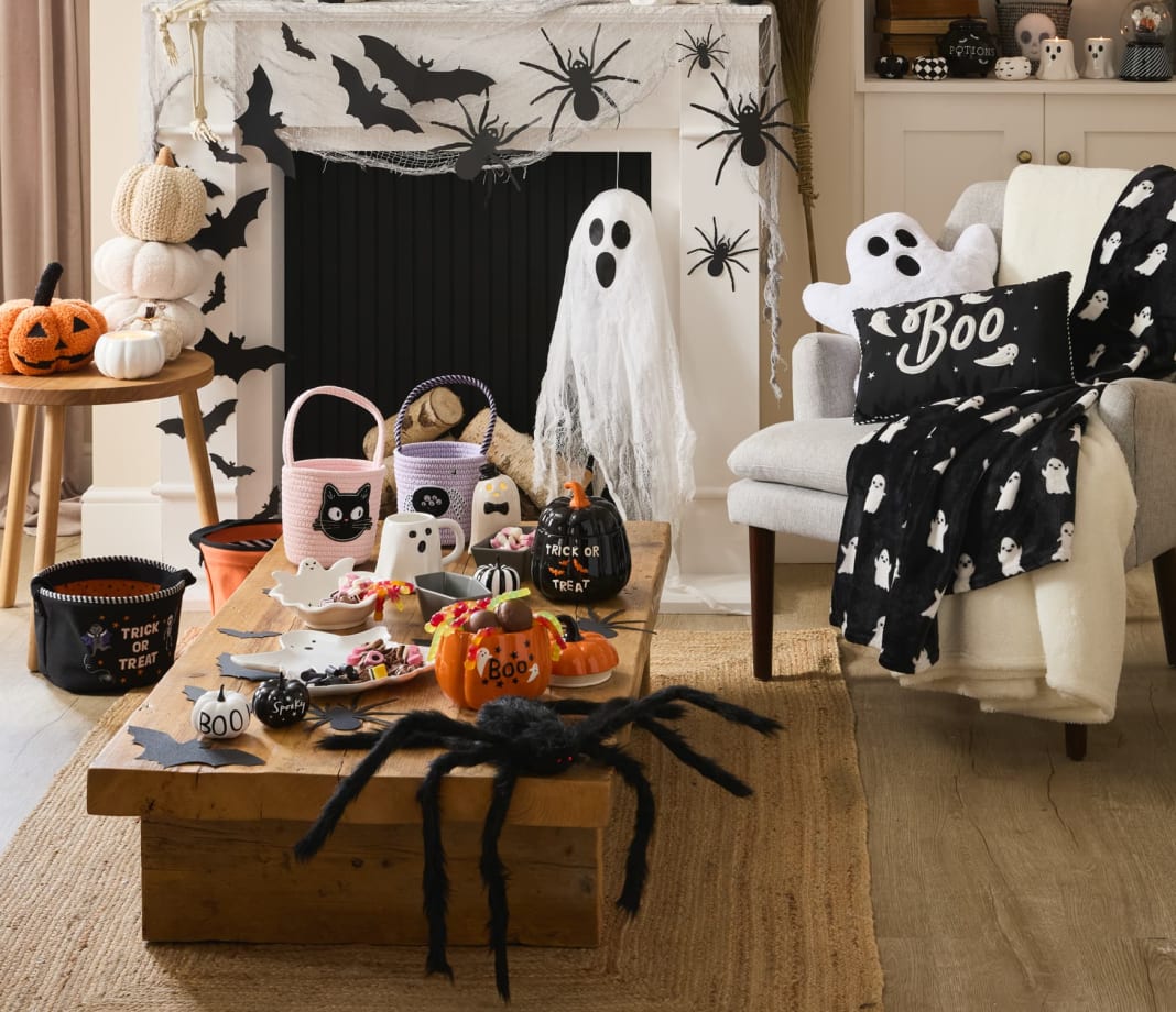 Cheap & Creep: Top 6 Halloween Party Ideas on a Budget | B&M