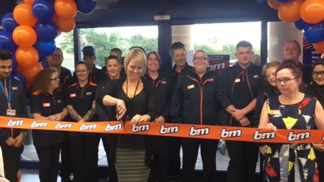 B&M Opens Huge New Store on Huntingdon Retail Park | B&M