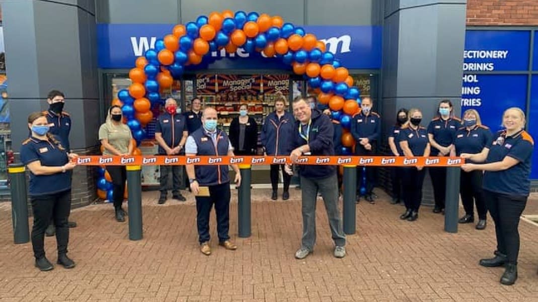 Exeter Food Bank Unveil Brand New B&M Store | B&M Stores