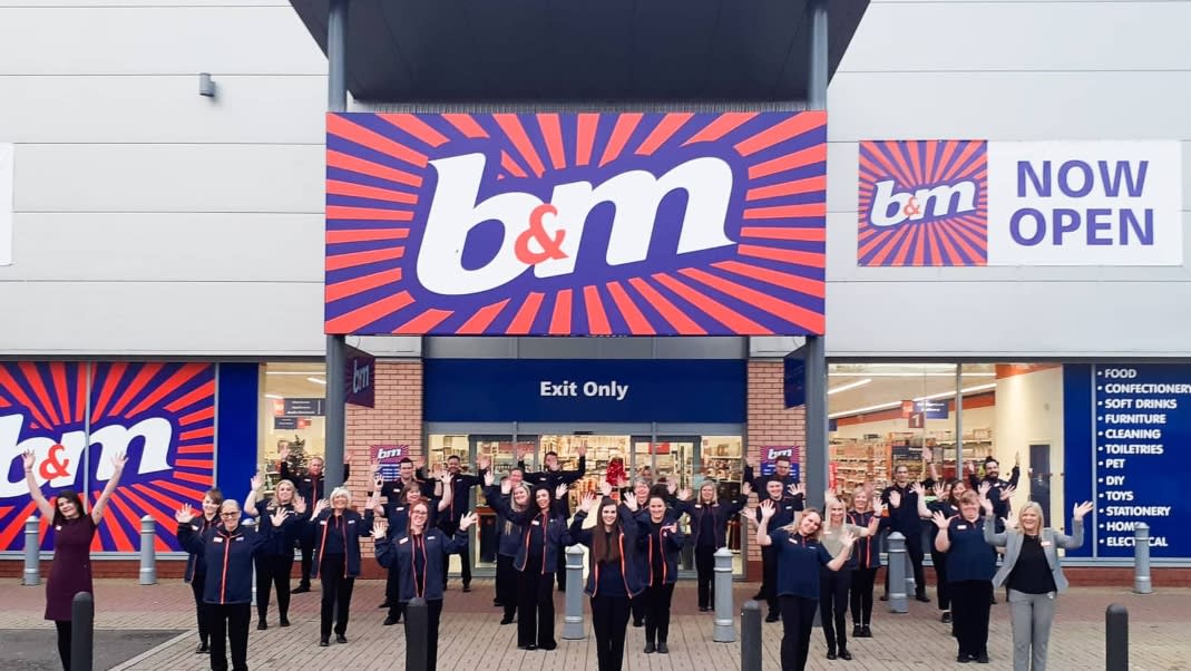 Scotland Welcomes Brand New B&M Store in Coatbridge | B&M Stores