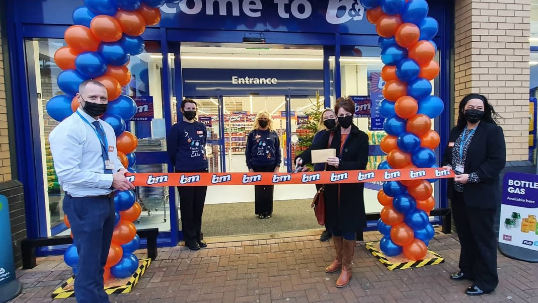 B&M Sets Up Shop at Waterfront Retail Park in Barry | B&M Stores