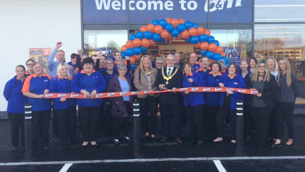B&M Opens Doors at New Store in Wadebridge | B&M