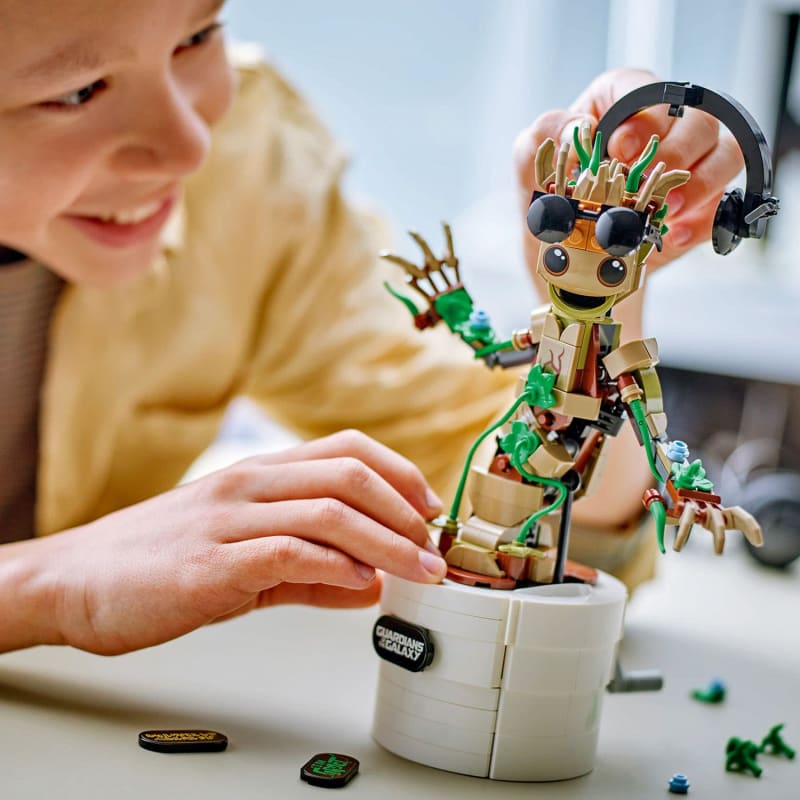 LEGO Marvel Dancing Groot | LEGO Playsets | B&M
