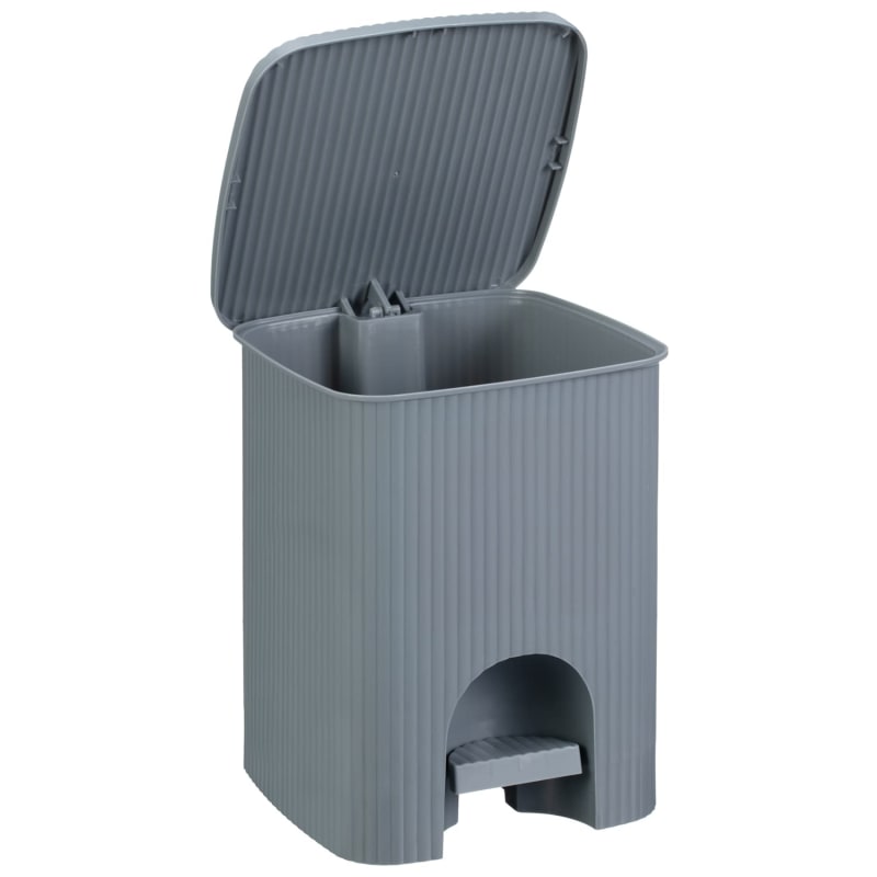 Ribbed Pedal Bin 6L | Bathroom Bins | B&M