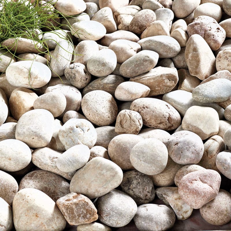 Large Beach Cobbles 750kg - Bulk Bag | B&M