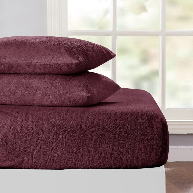 Simply Everyday Single Fitted Sheet - Burgundy | Fitted Sheets | B&M