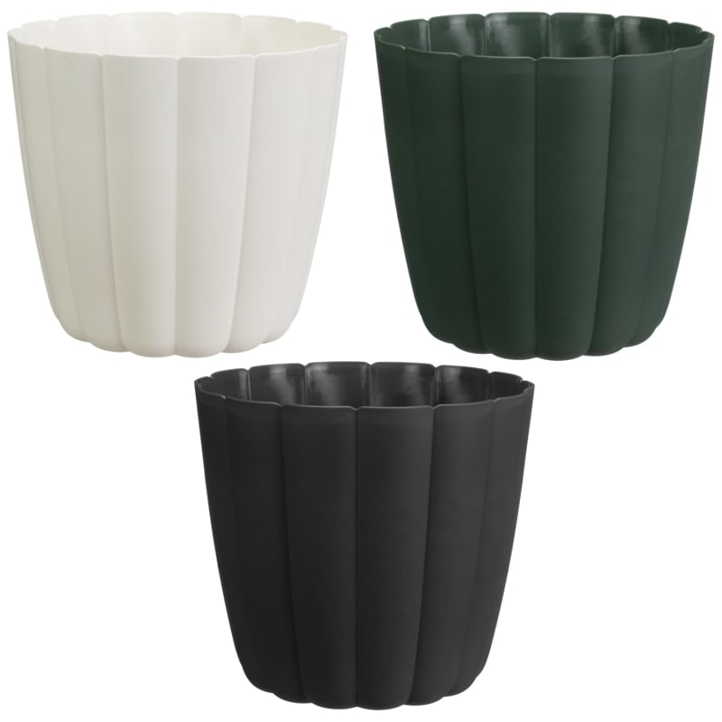 Scallop Plastic Plant Pot 28.5 - Cream | Planters | B&M