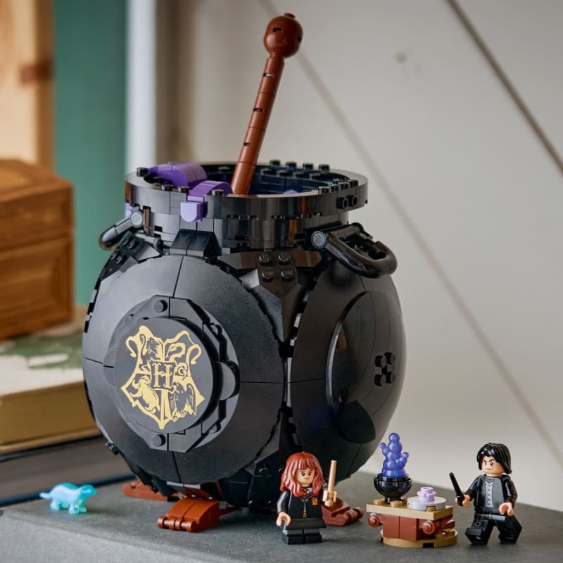 LEGO Harry Potter Cauldron: Secret Potions Classroom | LEGO Playsets | B&M