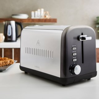Cheap Toasters at B&M Stores