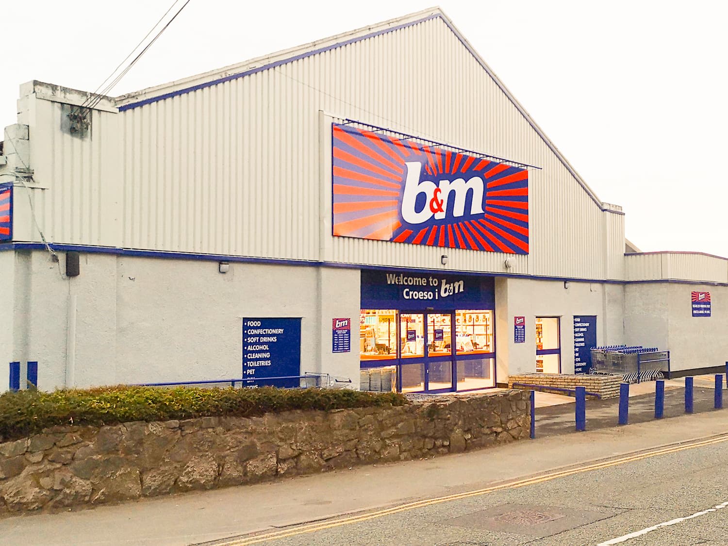 B&M Ruthin Store Completes Refurbishment | B&M Stores