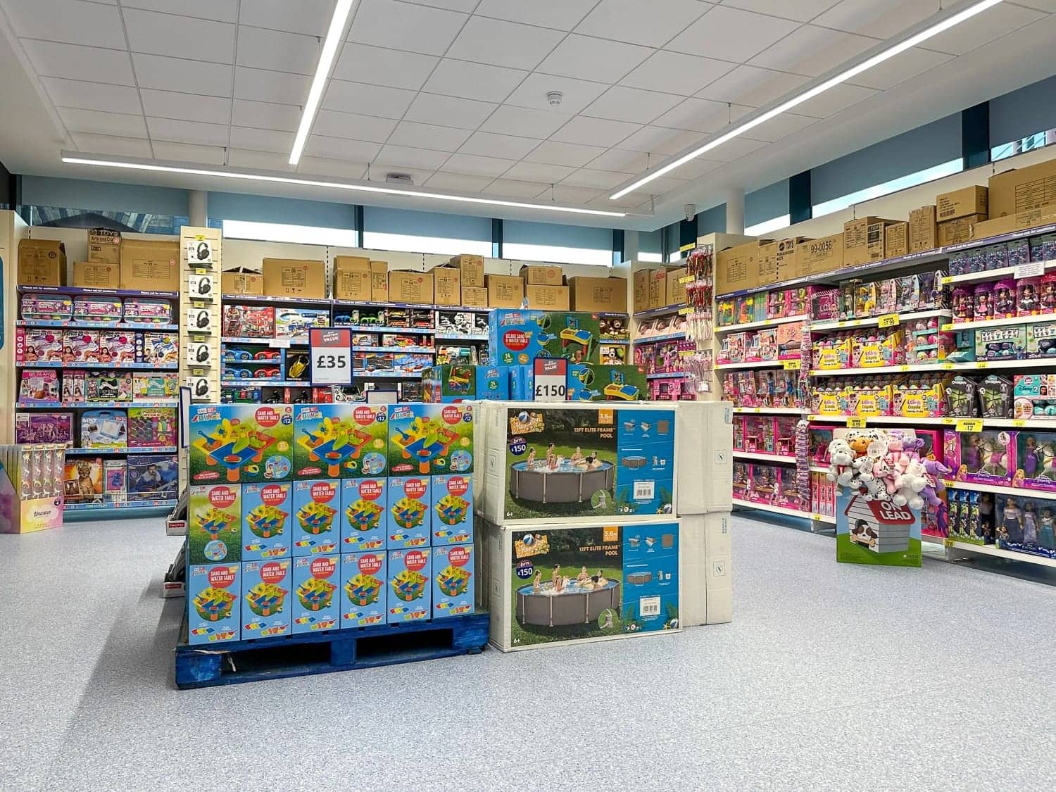 B&M Kidderminster Relocates to Larger Unit | News | B&M